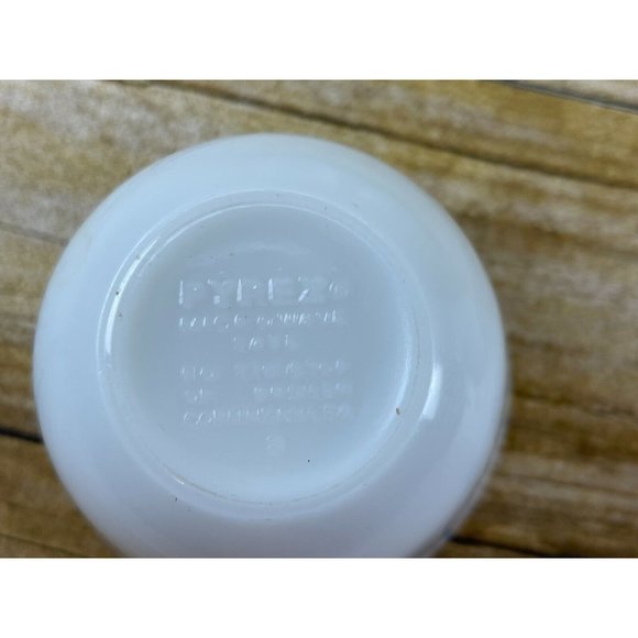 Pyrex | Kitchen | Vintage Pyrex Opal White Milk Glass Coffee Cup Mugs ...